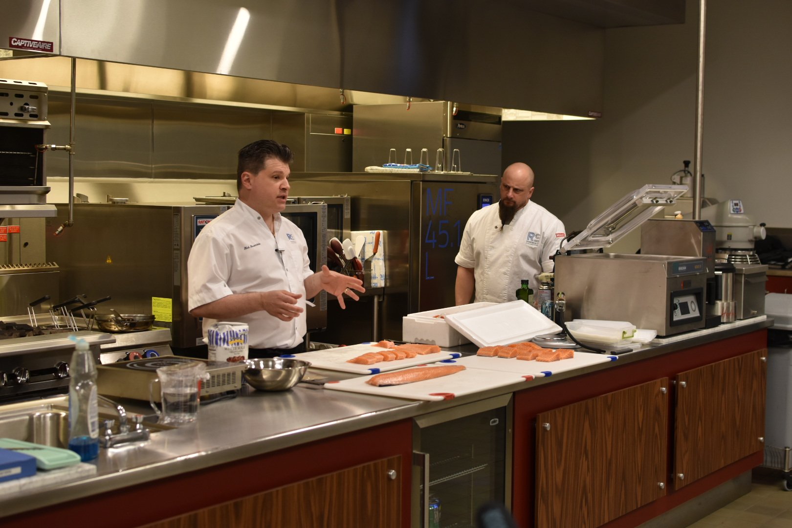 The Pros & Cons of Sous Vide Cooking - Penn Jersey Paper